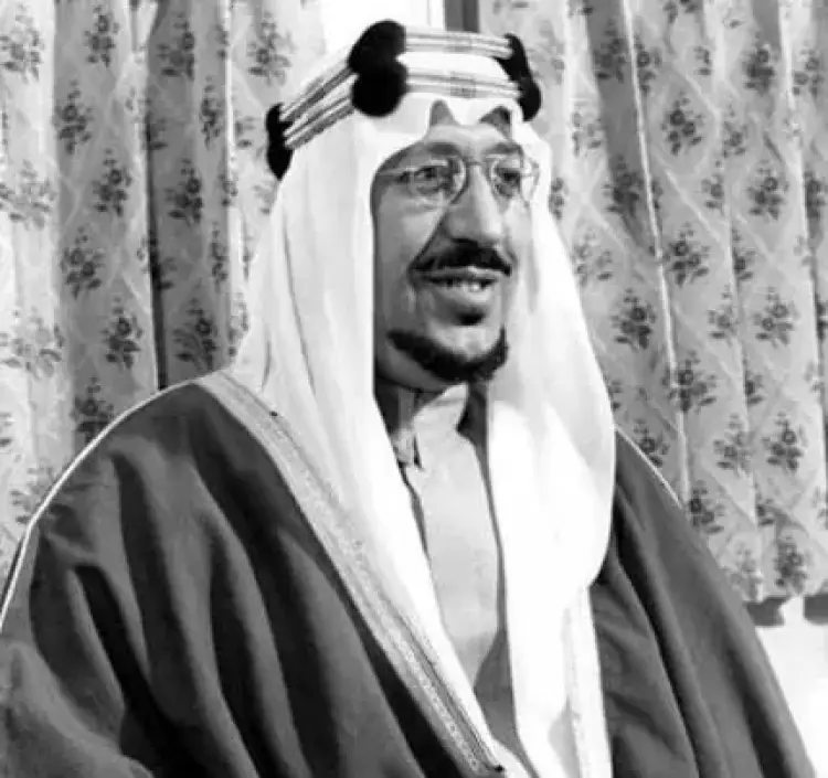 ملوك السعودية بالترتيب مع الصور من الملك المؤسس وحتى الآن شبابيك